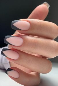 Chic Matte Short Square Nails For Summer, elegant and show your ...