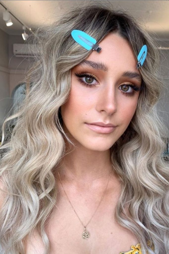 How To Get Beach Wavy Hairstyles 2021 For Women?