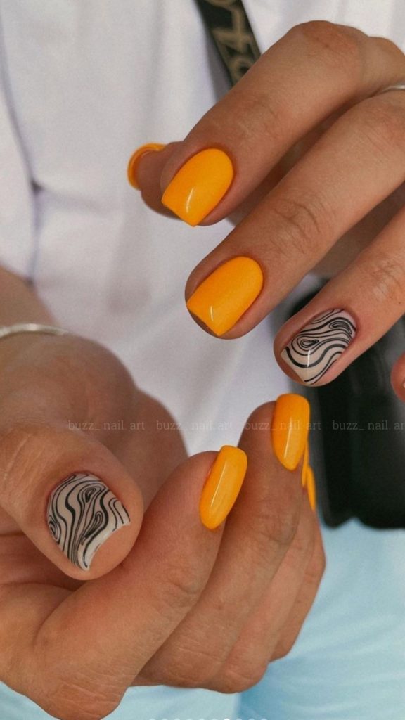 Short square acrylic nails design to rock your Fall days 2021