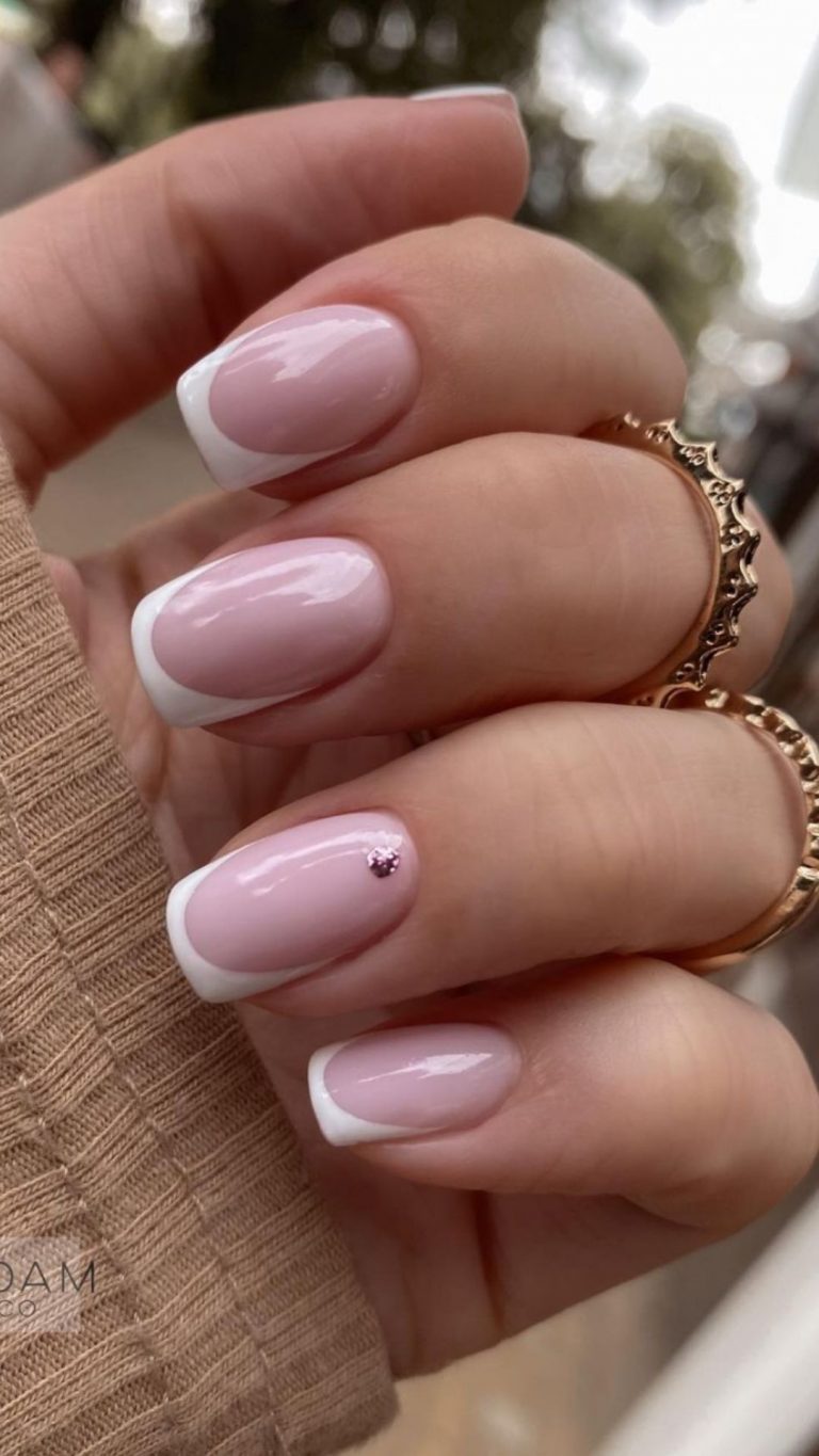 Short square acrylic nails design to rock your Fall days 2021