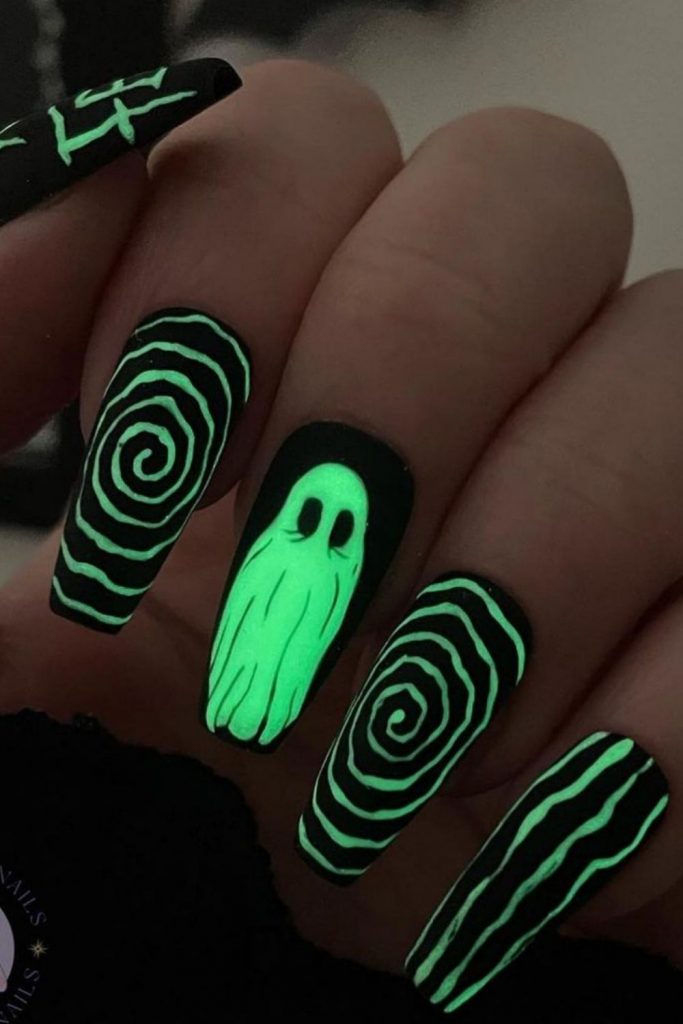 33 Spooky Scream nails design for Halloween nails 2021 - Page 2 of 4 ...