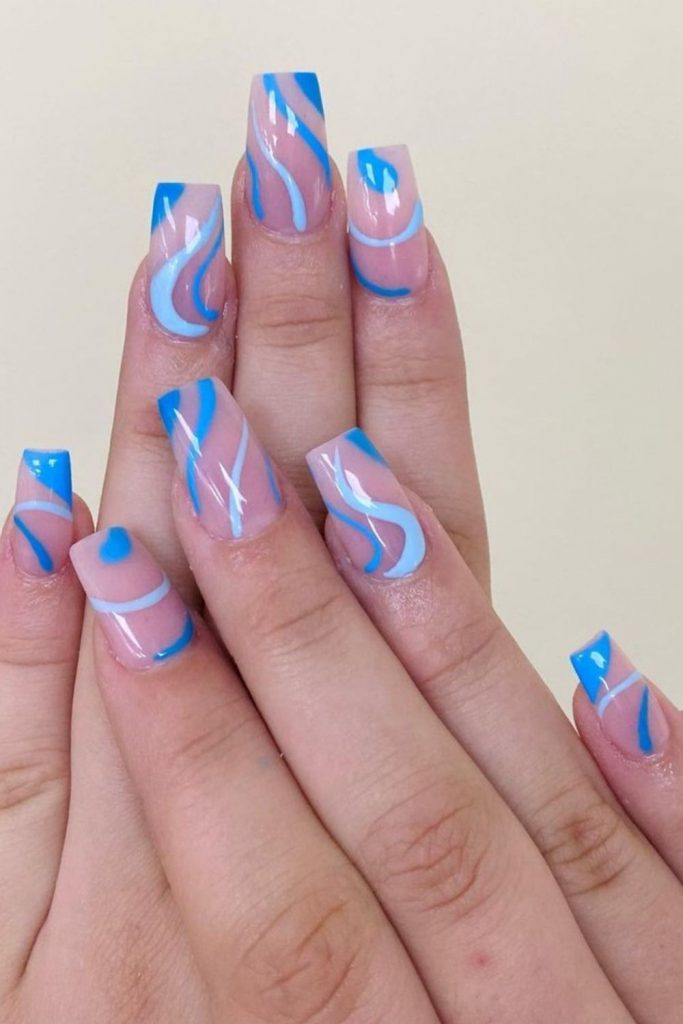 40+ Abstract Nail Art & Swirl Nails To Inspire Your Next Fall Manicure ...
