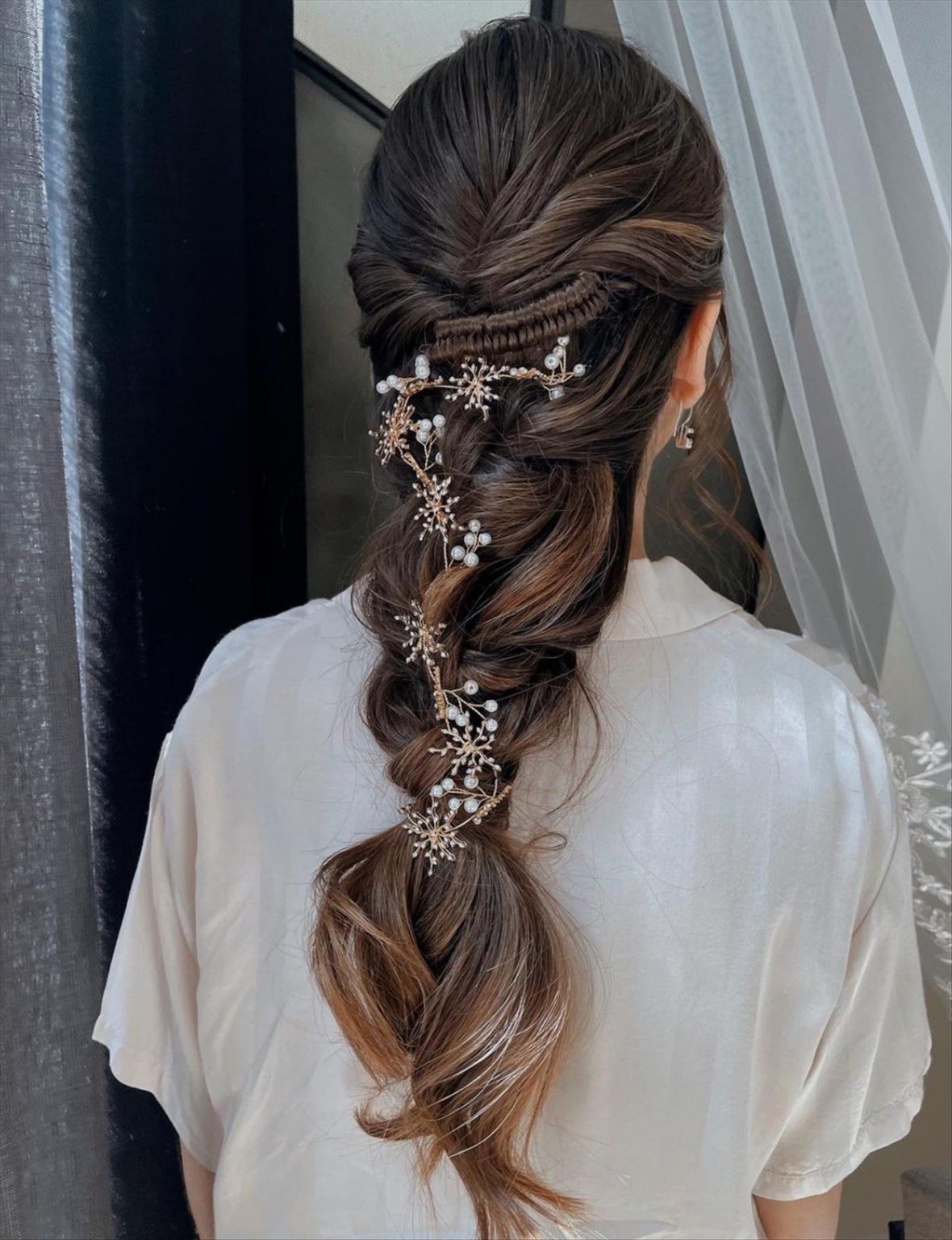 52 Stunning Prom Hairstyles for Long Hair in 2022 to Steal the Show ...