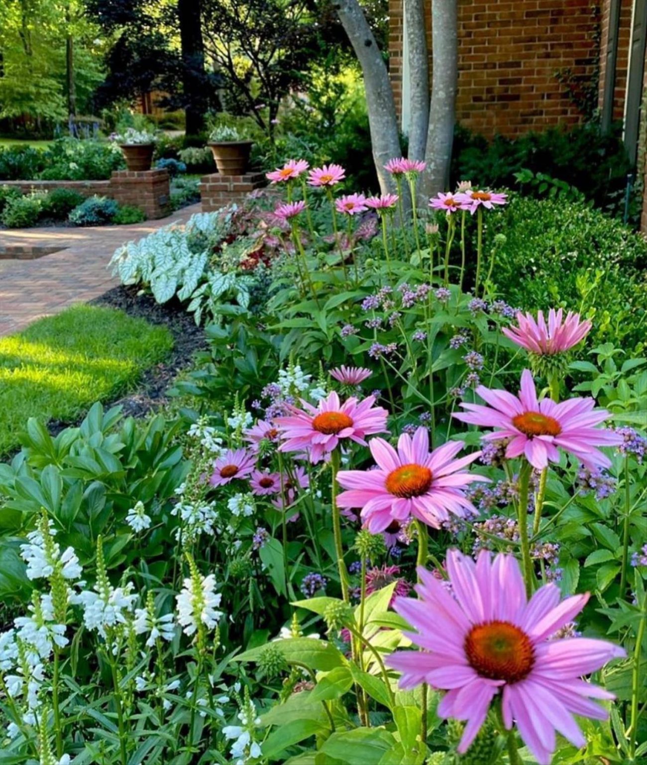 36 Best Backyard Landscaping Ideas for A Ultimate Outdoor Living Space