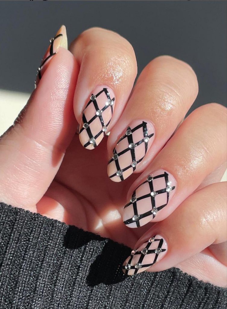 32 Chic Pastel Nail Ideas Perfect For Spring Mani 2022 - Mycozylive.com
