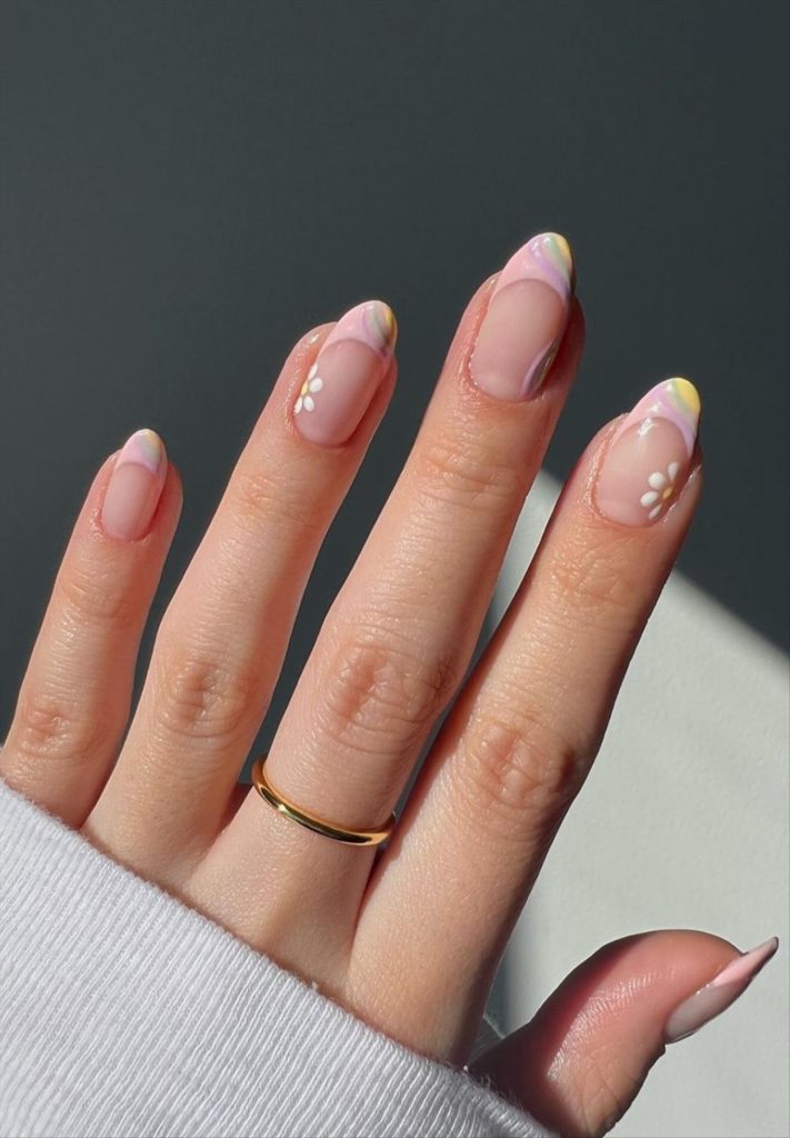 30 Trendy french tip nails to bring another dimension to your manicure