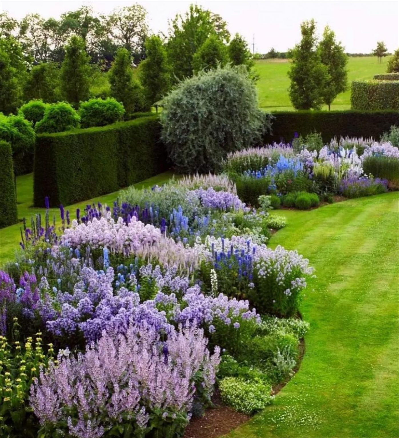 36 Best Backyard Landscaping Ideas for A Ultimate Outdoor Living Space