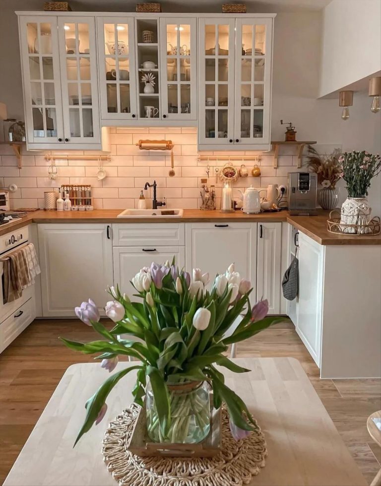 28 Simple and Modern Summer Kitchen Decoration Ideas