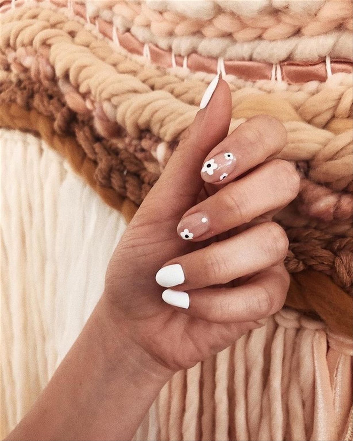 36 Best Graduation Nail Designs Perfect For Your Big Day