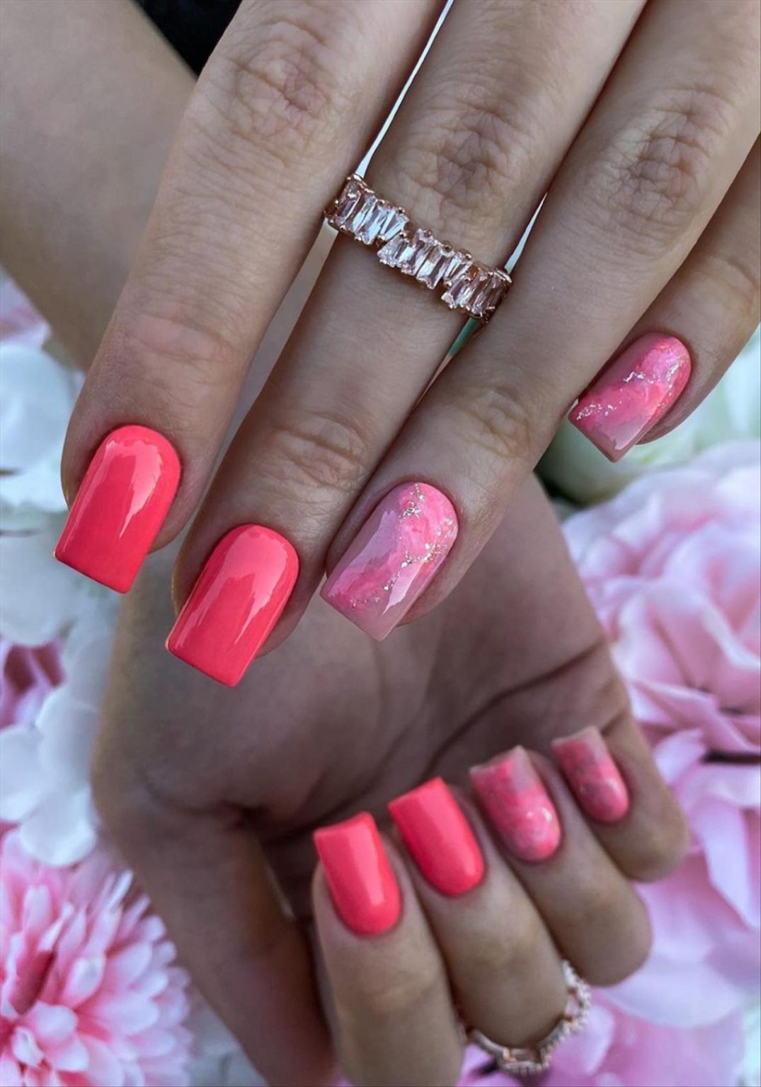 21 Beautiful coral nail designs to wear this Summer - Mycozylive.com