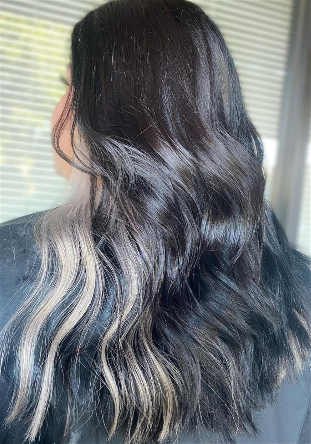 32 Stunning underneath hair color ideas for cool girls - Mycozylive.com