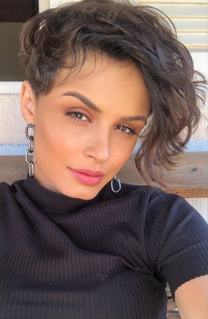 34 Trendy short pixie haircuts for women you'll love - Mycozylive.com