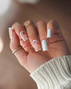 40+ Beautiful short square acrylic nails for Summer - Mycozylive.com
