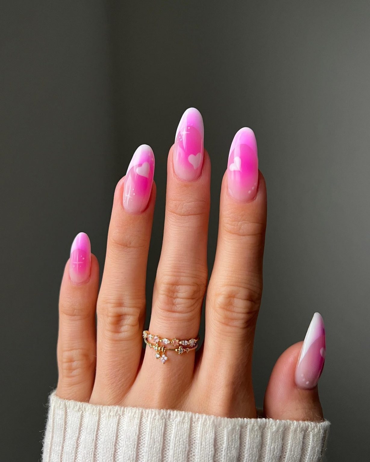 Summer Almond Nails: The Perfect Accessory for the Season