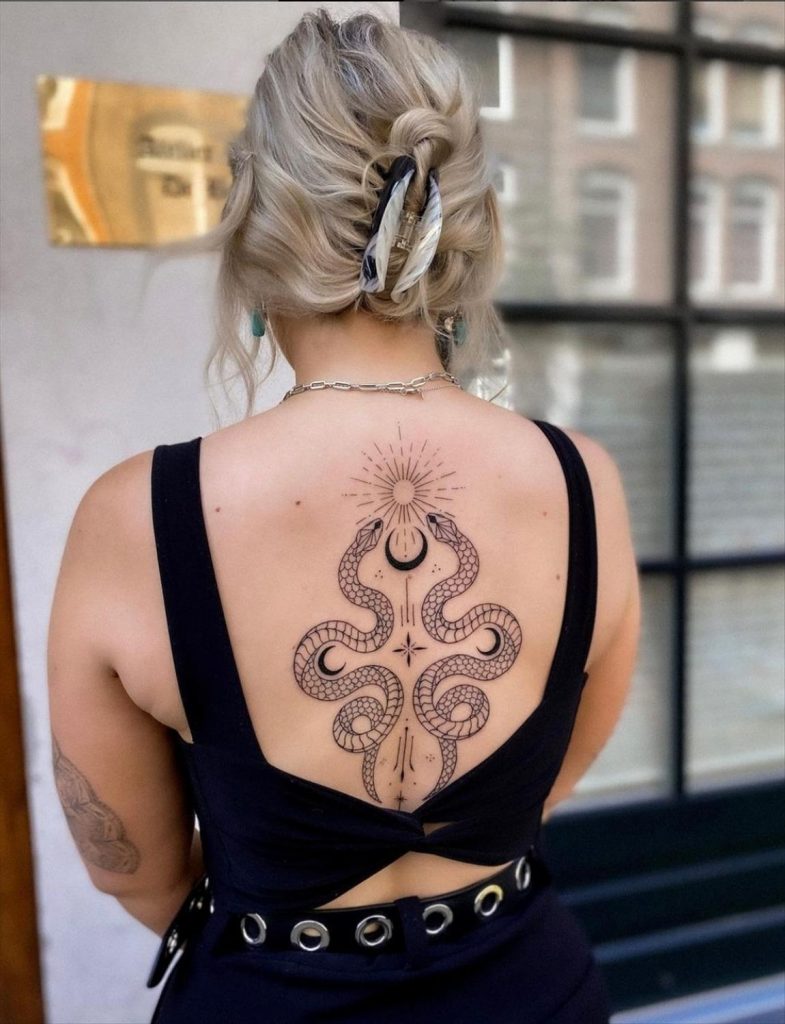 26 Unique and Charming Back Tattoo Designs for Women