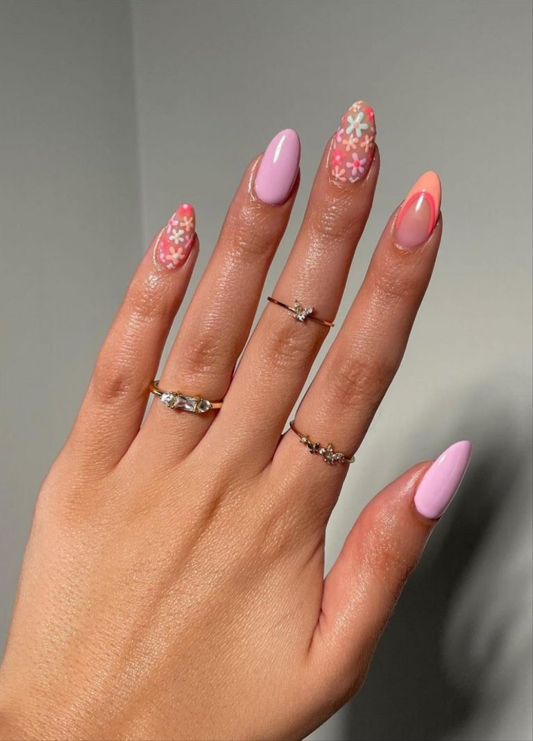 40 Fresh and Vibrant short Spring nail designs inspo - Mycozylive.com