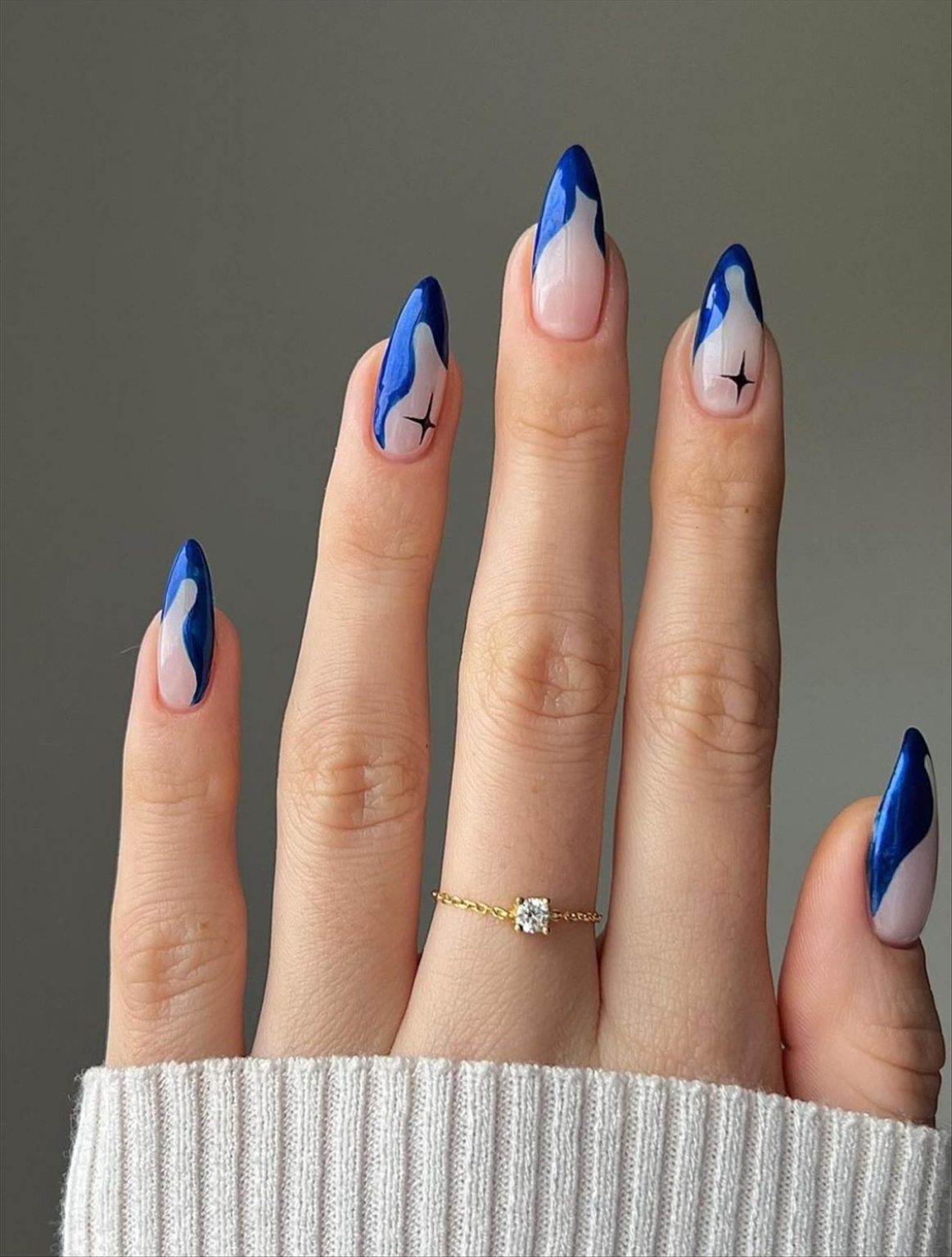 21 Beautiful blue nail designs art you'll love - Mycozylive.com
