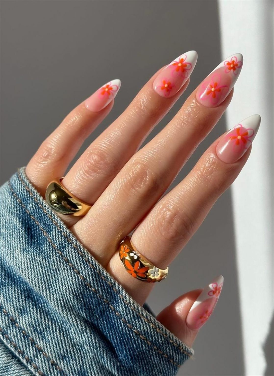 43 Trendy Spring flower nails 2024 trends you'll love - Mycozylive.com