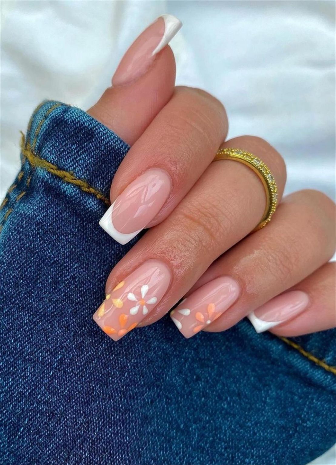 48 Beautiful Spring flower nails design you'll love - Mycozylive.com
