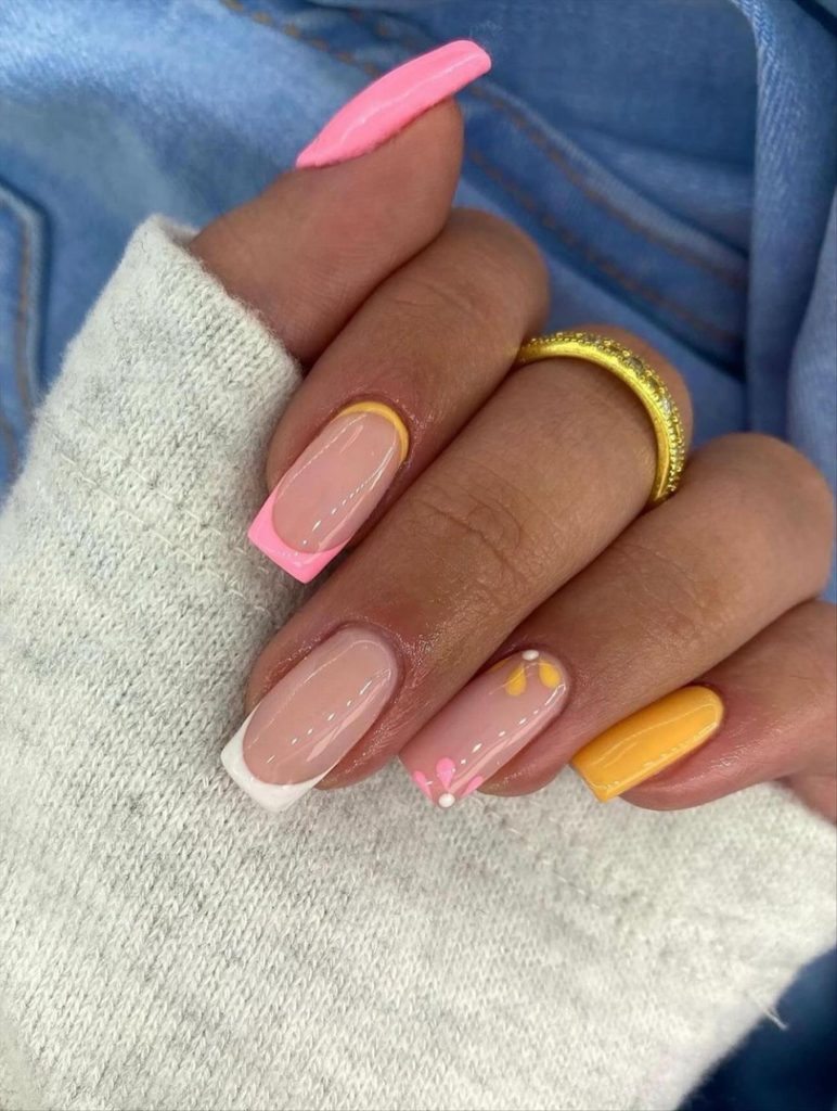 48 Beautiful Spring flower nails design you'll love - Mycozylive.com