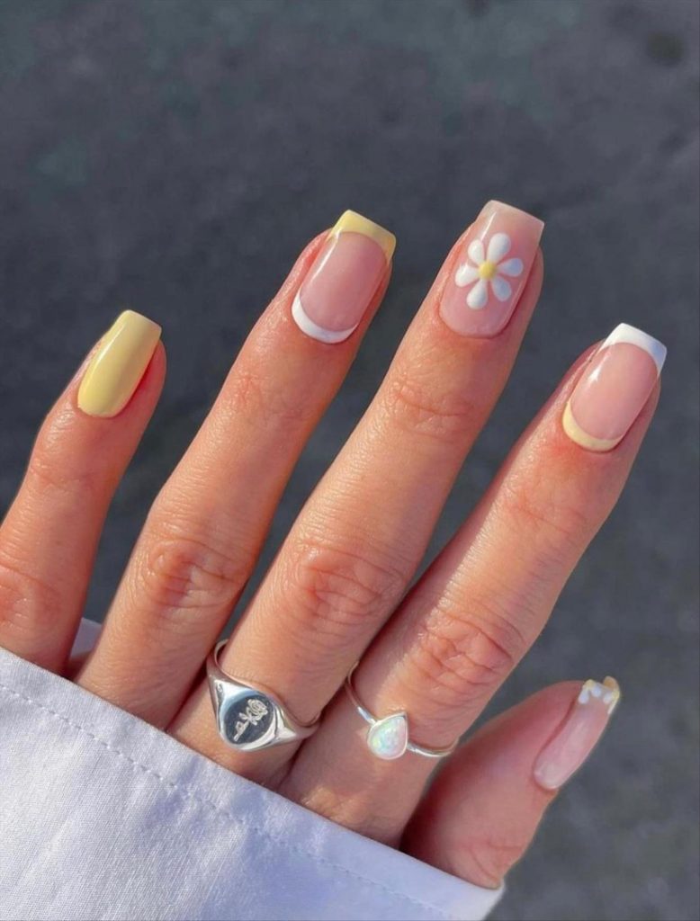 48 Beautiful Spring flower nails design you'll love - Mycozylive.com