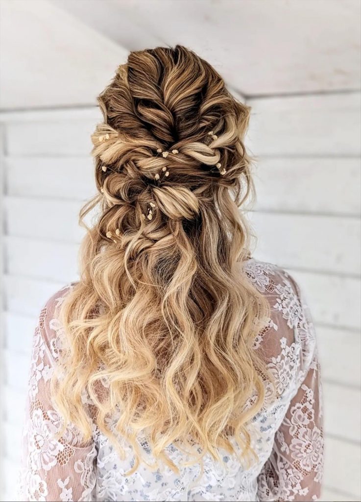 Top 42 Boho Hairstyles Trending in 2024 To Wear - Mycozylive.com