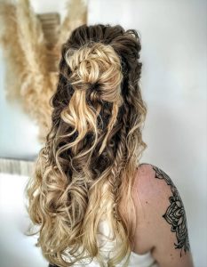Top 42 Boho Hairstyles Trending in 2024 To Wear - Mycozylive.com