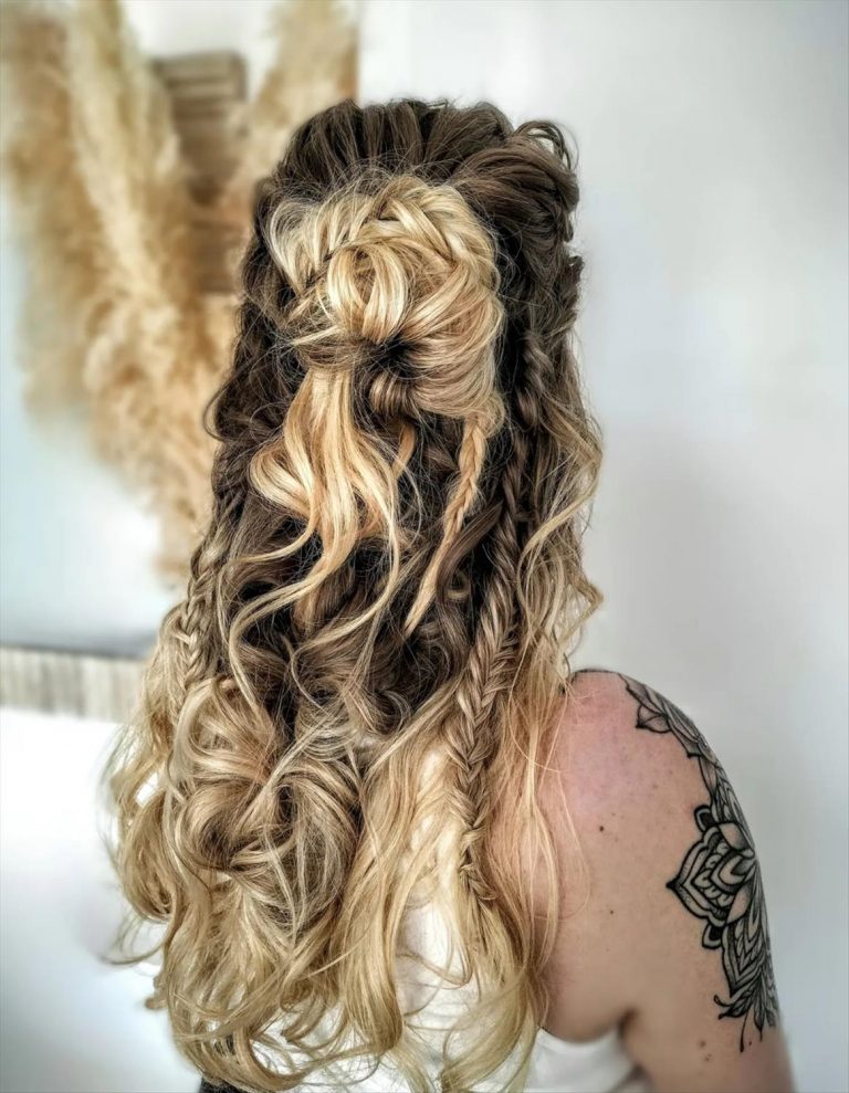 Top 42 Boho Hairstyles Trending in 2024 To Wear - Mycozylive.com